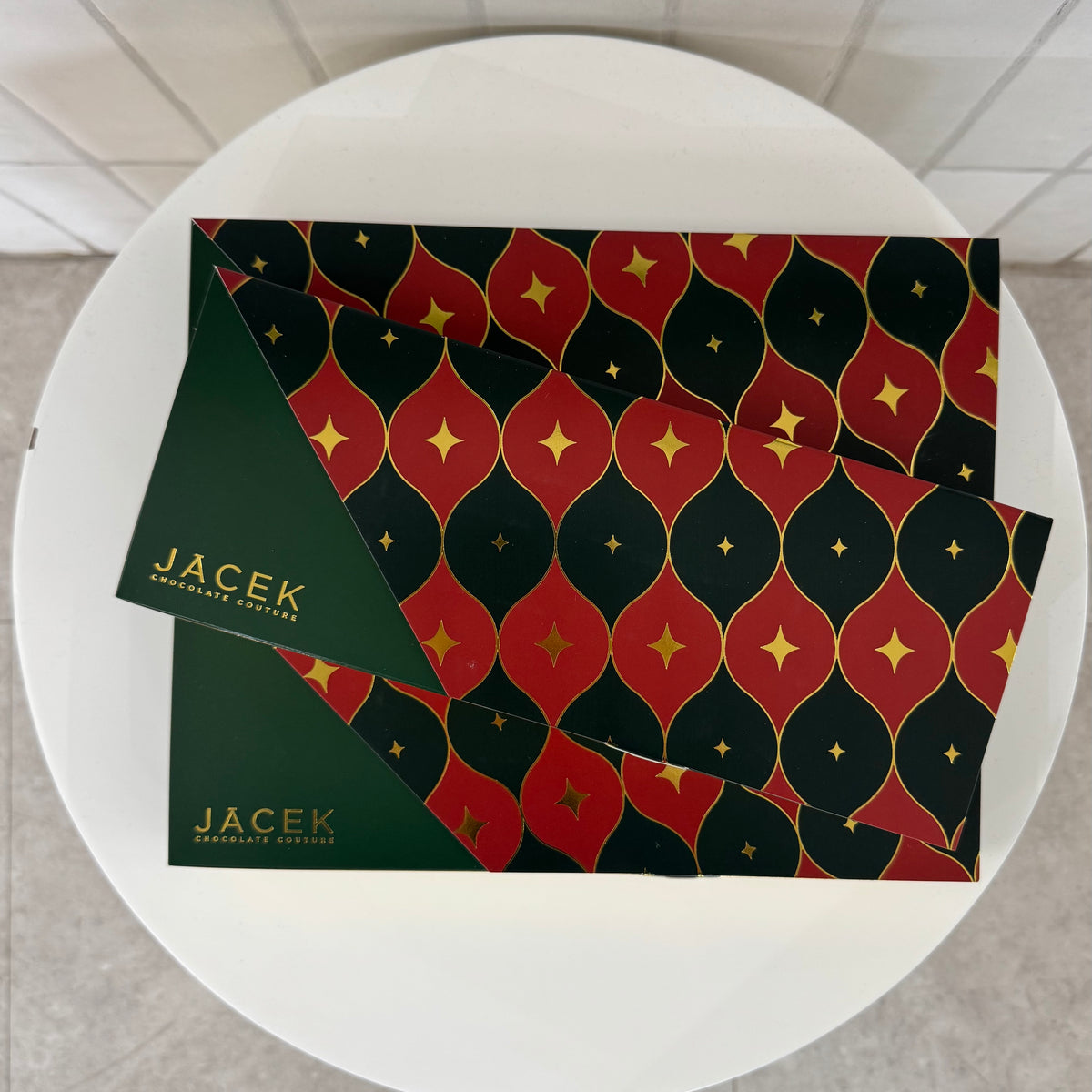 Holiday Chocolate Collection - 12 piece – Red Ribbon